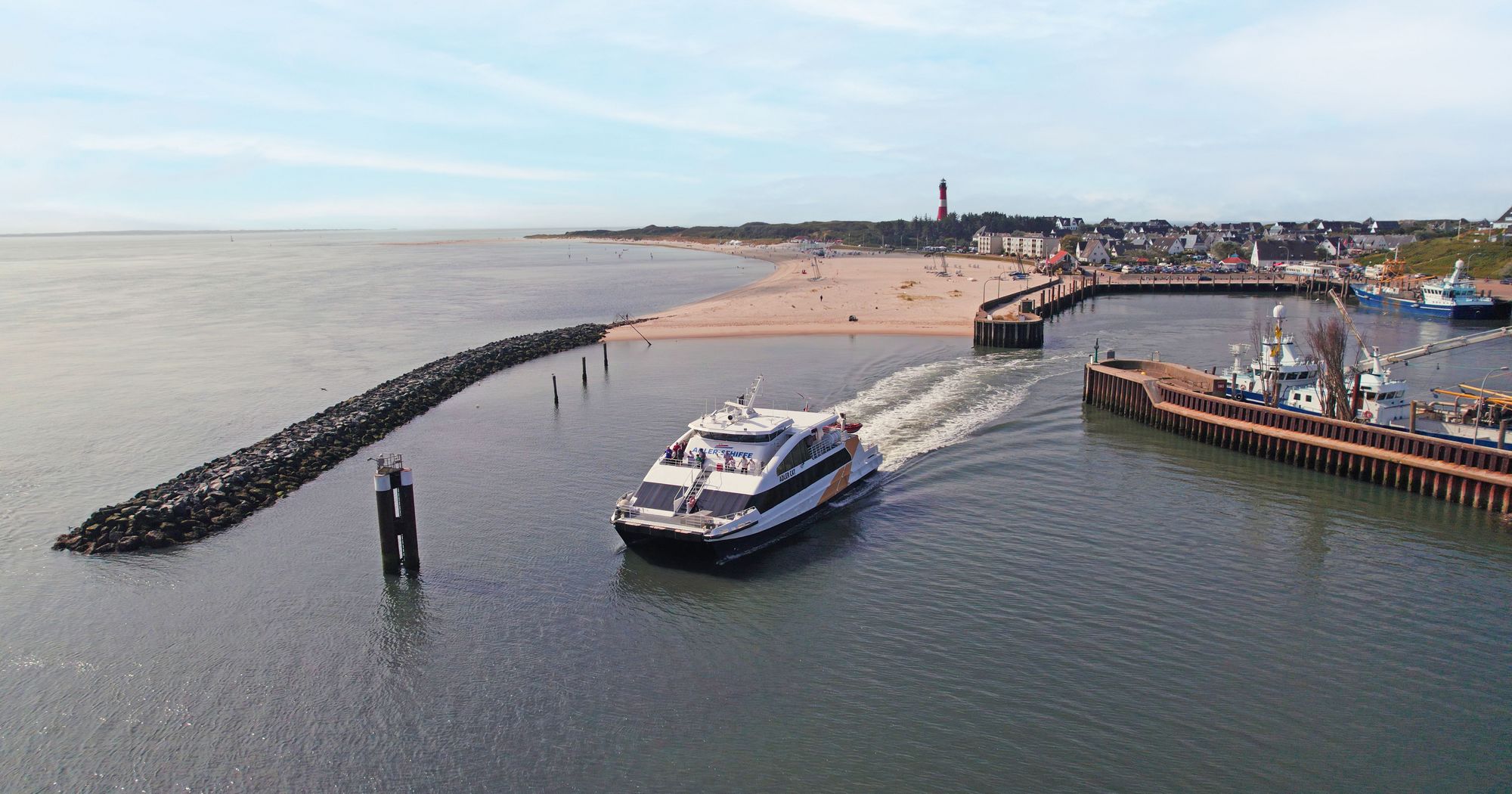 MS Adler Cat: Fast ferry from Cuxhaven to Sylt